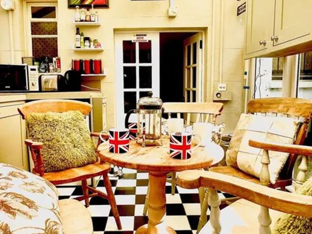 London, SW1V 4AG, United Kingdom | 3 bed townhouse for rent #121538589 | Rentberry