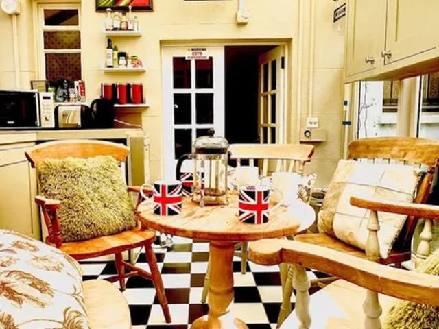 London, SW1V 4AG, United Kingdom | 4 bed townhouse for rent #165031529 | Rentberry