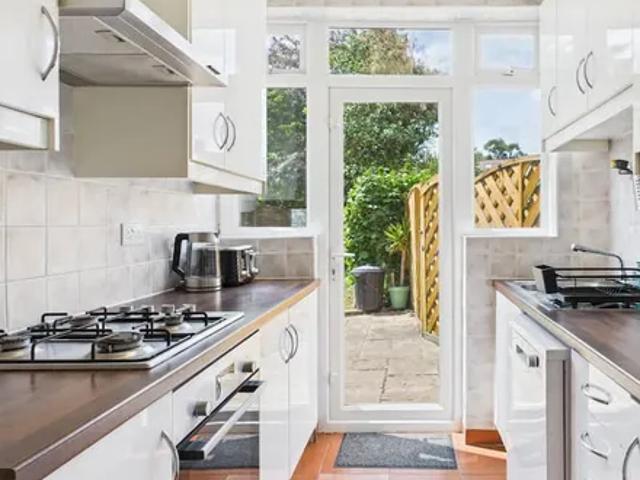 London, SW20 8SN, United Kingdom | 4 bed house for rent #155691133 | Rentberry