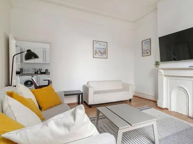 London, SW2 2TJ, United Kingdom | 3 bed apartment for rent #165878518 | Rentberry