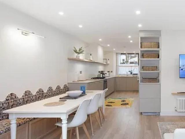 London, SW2 5TN, United Kingdom | Studio house for rent #167062432 | Rentberry