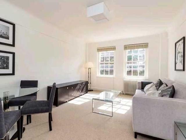 London SW3 2 bed apartment to rent £4,030 pcm £930 pw