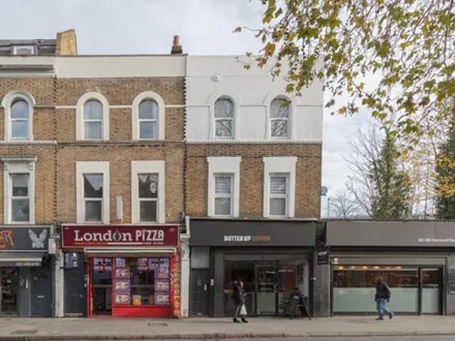 London Pizza, 379 Norwood Road, London, SE27 9BQ, United Kingdom | 2 bed apartment for rent #168072812 | Rentberry