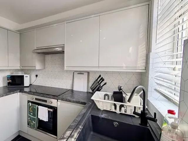 London, RM9 4BA, United Kingdom | 4 bed apartment for rent #165611986 | Rentberry