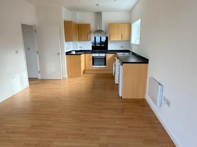 London Road, Teynham ME9, 2 bed flat to rent, £1,050 pcm | PrimeLocation