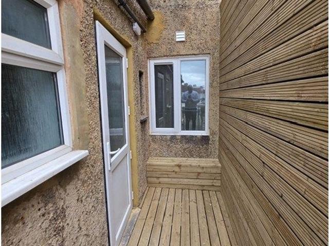 London Road, Thornton Heath CR7, 2 bed flat to rent, £1,800 pcm | PrimeLocation