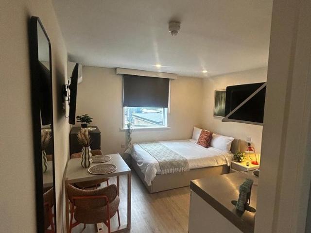 London Road, Thornton Heath CR7 Studio to rent £1,000 pcm £231 pw
