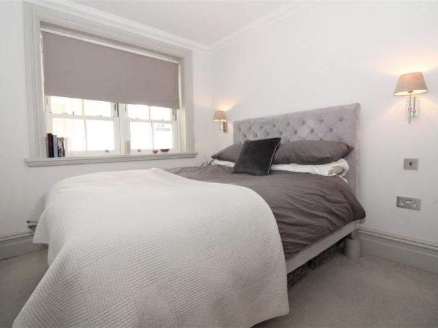London Road, Tunbridge Wells, TN1 2 bed flat to rent £2,350 pcm £542 pw