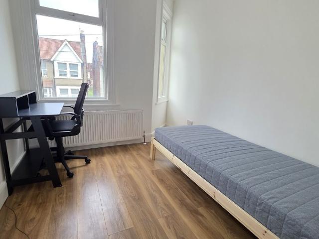 London Road, Wembley, Middlesex HA9, Room to rent, £700 pcm | PrimeLocation