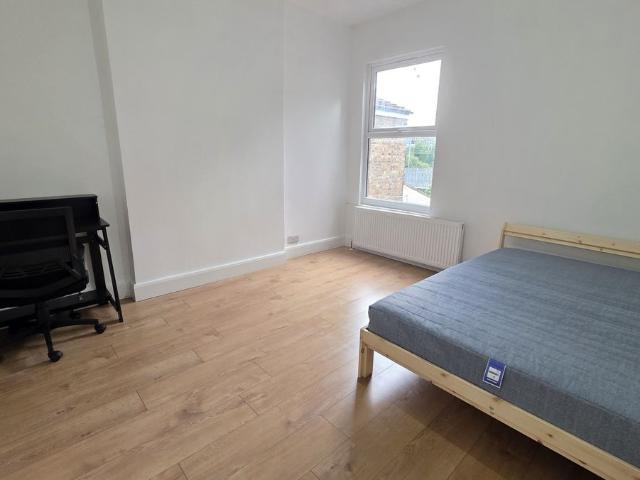 London Road, Wembley, Middlesex HA9, Room to rent, £875 pcm | PrimeLocation