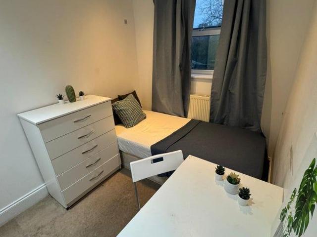 London Road, Wembley HA9, Room to rent, £693 pcm | PrimeLocation