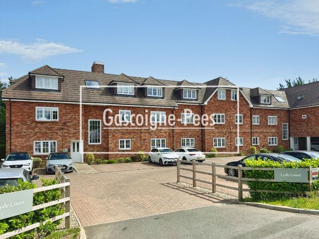 London Road, Basingstoke RG24, 1 bed flat to rent, £1,250 pcm | PrimeLocation