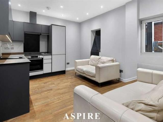 London Road, Benfleet, SS7