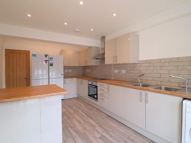 London Road, Bedford MK42, 1 bed terraced house to rent, £650 pcm | PrimeLocation