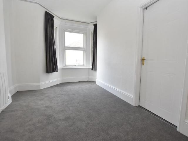 London Road, Bexhill On Sea TN39, 1 bed flat to rent, £875 pcm | PrimeLocation