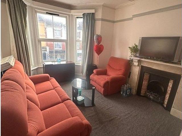London Road, Bexhill On Sea TN39, 2 bed flat to rent, £1,000 pcm | PrimeLocation