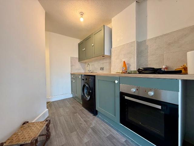 London Road, Bognor Regis PO21, 1 bed flat to rent, £950 pcm | PrimeLocation