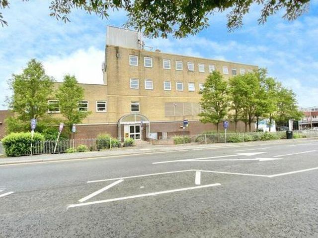 London Road, Blackwater, 1 Bedroom Apartment
