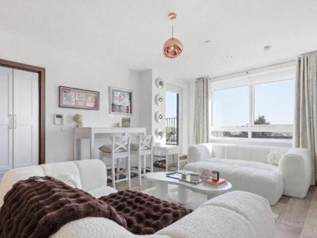 London Road, Brentwood, 2 Bedroom Apartment
