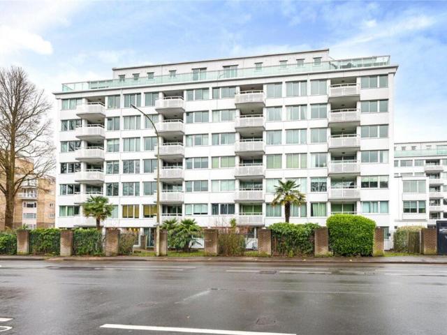 London Road, Brighton BN1 2 bed apartment to rent £1,595 pcm £368 pw