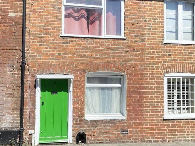London Road, Canterbury Ref 2941 CT2, 1 bed property to rent, £1,100 pcm | PrimeLocation