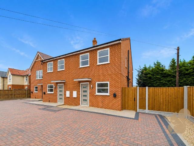 London Road, Capel St. Mary, Ipswich IP9, 3 bed semi detached house to rent, £1,450 pcm | PrimeLocation