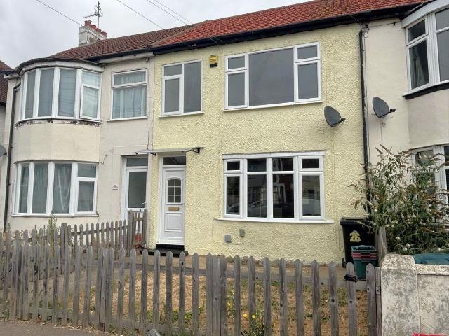 London Road, Clacton On Sea CO15, 3 bed terraced house to rent, £1,200 pcm | PrimeLocation