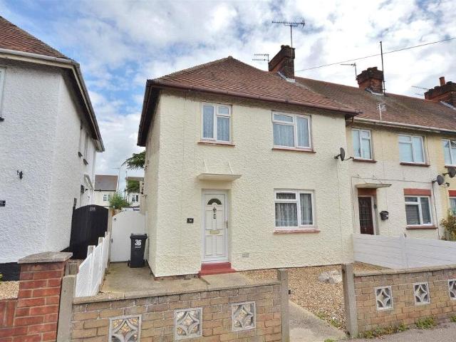 London Road, Clacton On Sea, Essex CO15, 3 bed end terrace house to rent, £1,300 pcm | PrimeLocation
