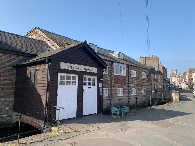 London Road, Dorchester DT1, 2 bed property to rent, £1,150 pcm | PrimeLocation