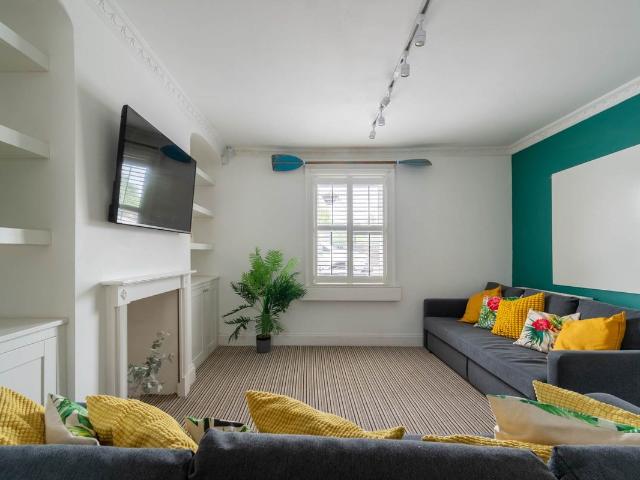 London Road East, Bath BA1, 3 bed terraced house to rent, £2,500 pcm | PrimeLocation