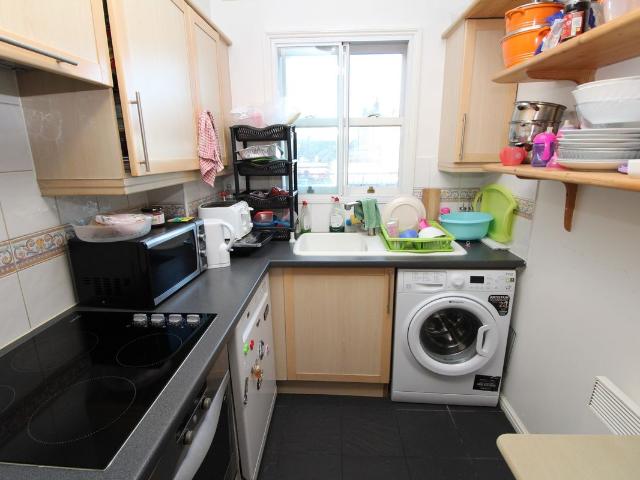 London Road, Forest Hill SE23, 2 bed flat to rent, £1,750 pcm | PrimeLocation