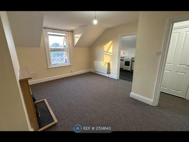London Road, Gloucester GL1, 1 bed flat to rent, £875 pcm | PrimeLocation