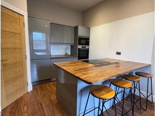 London Road, Glasgow G1, 2 bed flat to rent, £1,200 pcm | PrimeLocation