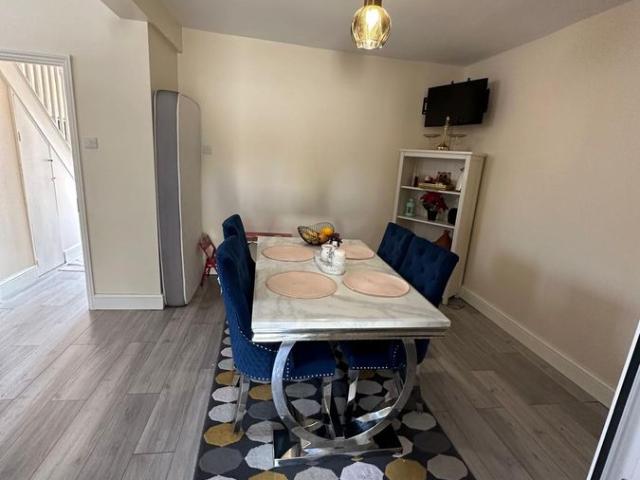London Road, Grays RM17, 3 bed end terrace house to rent, £2,500 pcm | PrimeLocation