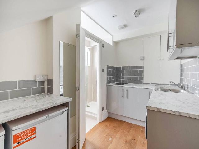 London Road, Harrow On The Hill, Harrow HA1, Studio to rent, £1,500 pcm | PrimeLocation