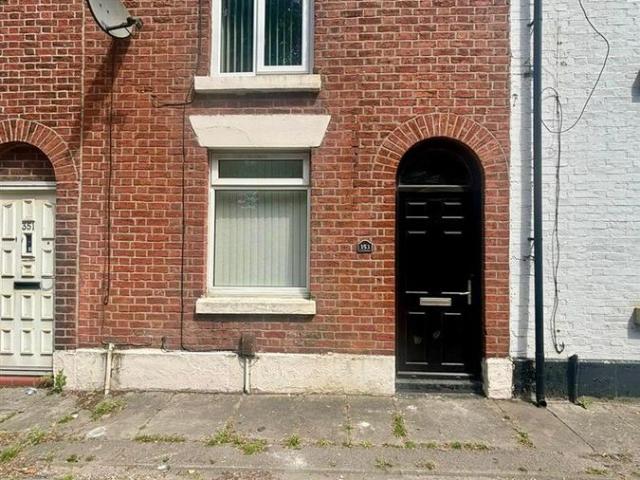 London Road, Hazel Grove, Stockport SK7, 2 bed terraced house to rent, £1,150 pcm | PrimeLocation