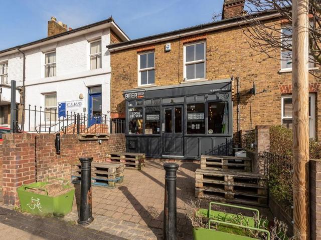 London Road, Hertfordshire AL1 1 bed apartment to rent £1,550 pcm £358 pw