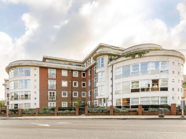 London Road, Kingston, Kingston upon. 2 bed flat to rent £1,850 pcm £427 pw
