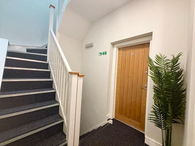 London Road, Leicester LE2, 2 bed flat to rent, £1,200 pcm | PrimeLocation