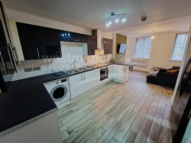 London Road, Leicester LE2 6 bed detached house to rent £2,988 pcm £690 pw