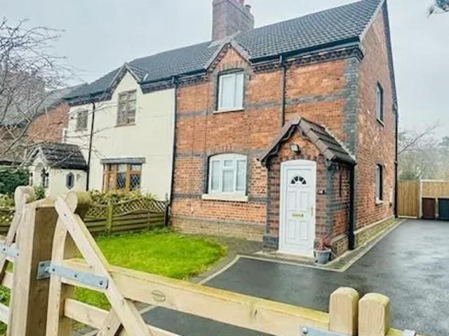London Road, Lichfield, B75 5SD, United Kingdom | 3 bed duplex for rent #139266464 | Rentberry