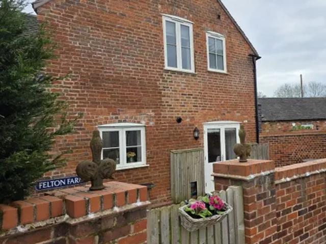 London Road, Lichfield, B75 5SE, United Kingdom | 3 bed apartment for rent #165753124 | Rentberry