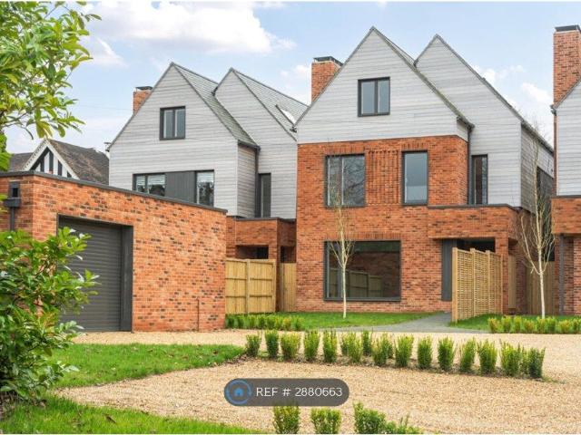 London Road, Liphook GU30, 5 bed detached house to rent, £5,750 pcm | PrimeLocation