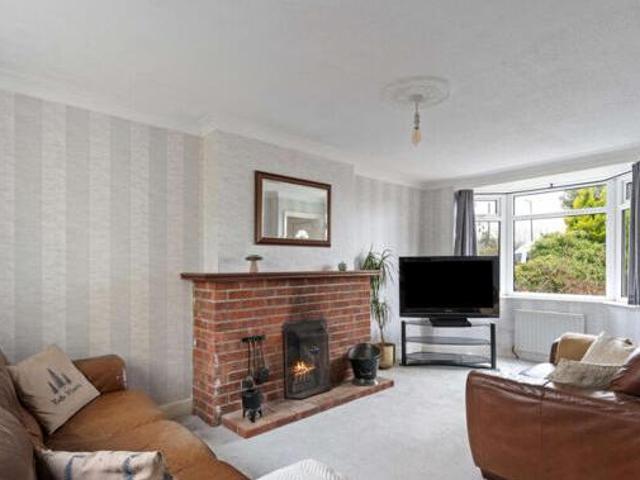 London Road, Little Clacton, 3 Bedroom Semi detached