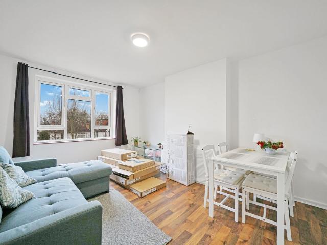 London Road, London SW16, 2 bed flat to rent, £1,700 pcm | PrimeLocation