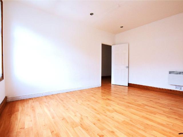 London Road, London SW16, 2 bed flat to rent, £1,750 pcm | PrimeLocation