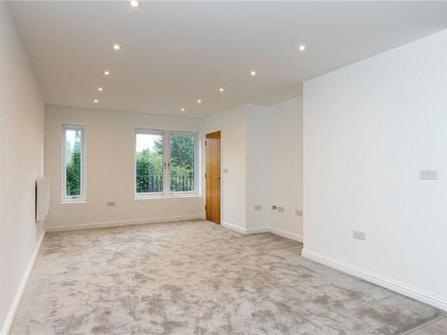 London Road, Macclesfield, Cheshire, SK11