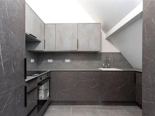 London Road, Macclesfield, Cheshire, SK11