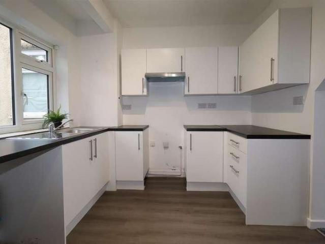 London Road, Macclesfield, SK11