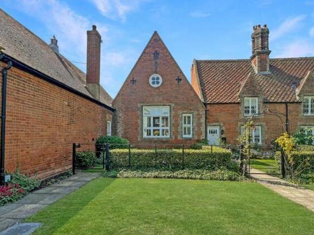London Road, Maldon, 2 Bedroom House